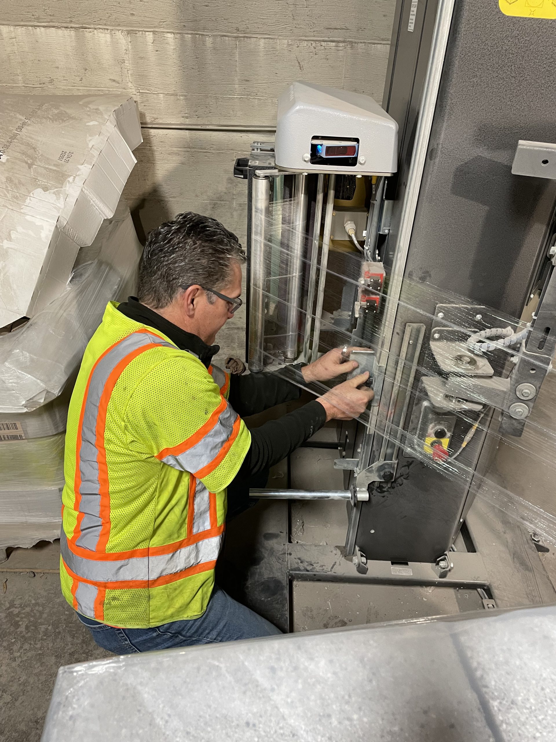 The importance of pre-stretch - SWS Packaging