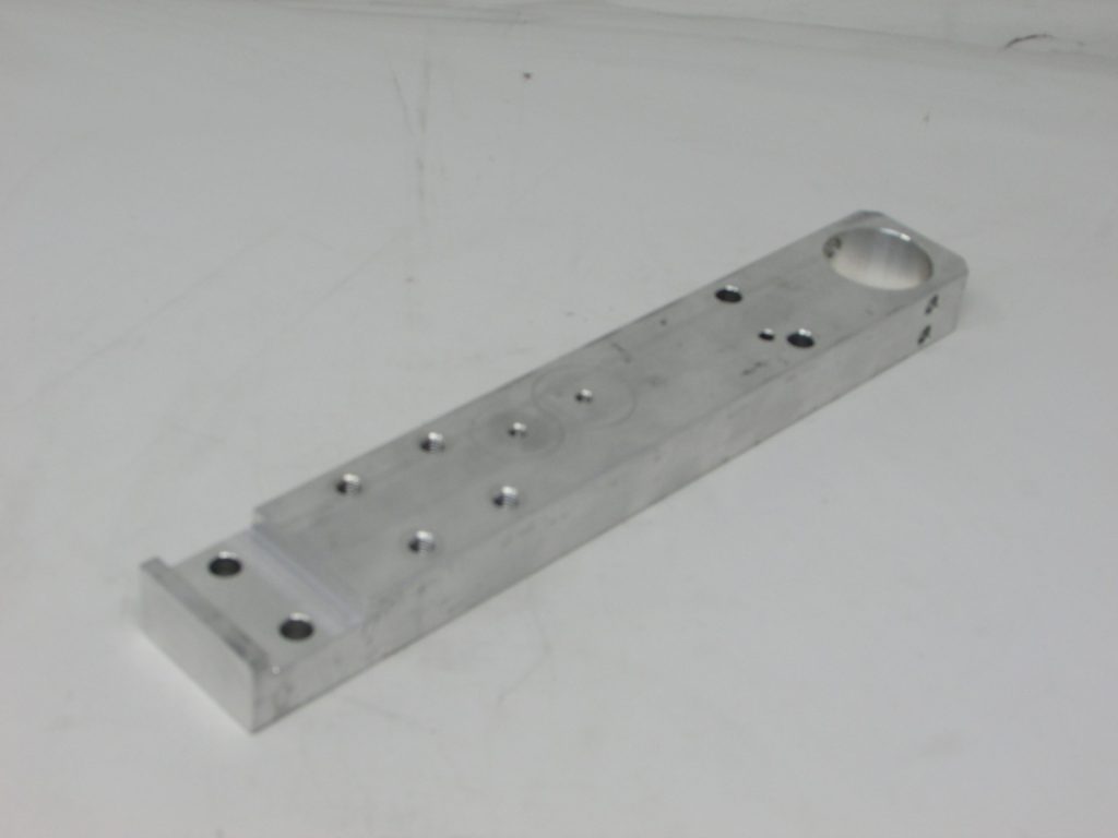 166905L - PLATE FAB BRACKET CASE SEPERATOR - SWS Packaging